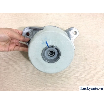 Cao su chân máy trái xe Mercedes GLC300 4Matic đời 2017_ 253 240 09 00 ...