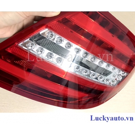 Đèn hậu miếng ngoài bên phụ xe Mercedes C200 CGI đời 2012_ 204 906 05 ...