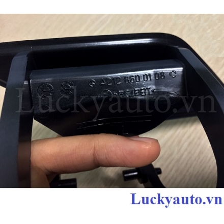 Nắp phun nước rửa đèn trước trái xe Mercedes E300 đời 2011_ 2128600108