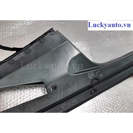 Tấm ốp che phải xe BMW 523i đời 2010_ 51767019804_ 5176 7019 804