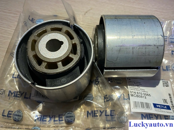 Ổ cao su càng cong Mercedes C300_ 2053332300- A2053332300