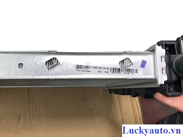 Két nước làm mát xe Mercedes ML350 4Matic đời 2009_ 251 500 07 03 ...