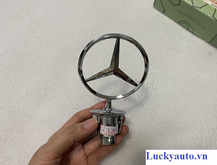 Logo nắp capo Mercedes C200 C250 E250 E300 S550 S600-A2218800086 ...
