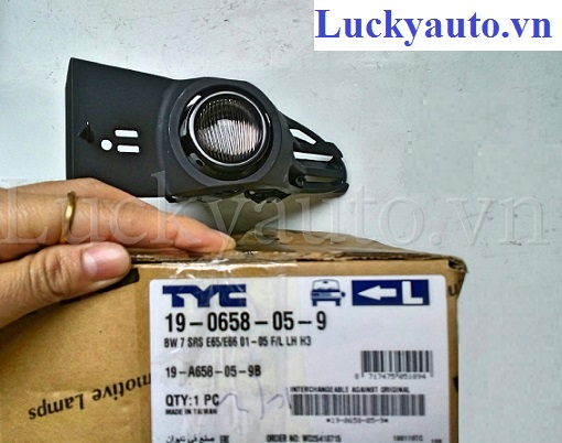 Đèn gầm trái và ốp xe BMW 325i đời 2003- 2006_ 63178379683